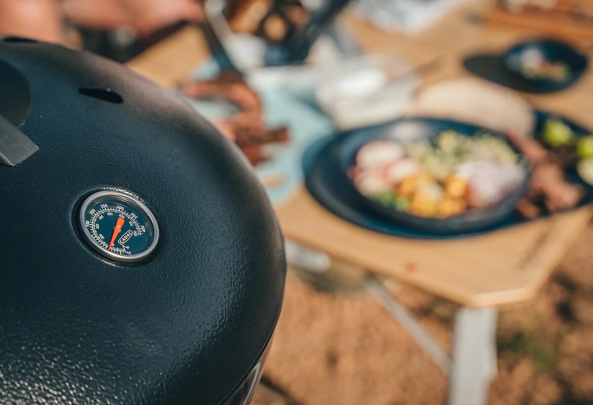 Cadac Carri Chef 50 BBQ/Dome Gasgrill, 50mbar bei Camping Wagner Campingzubehör