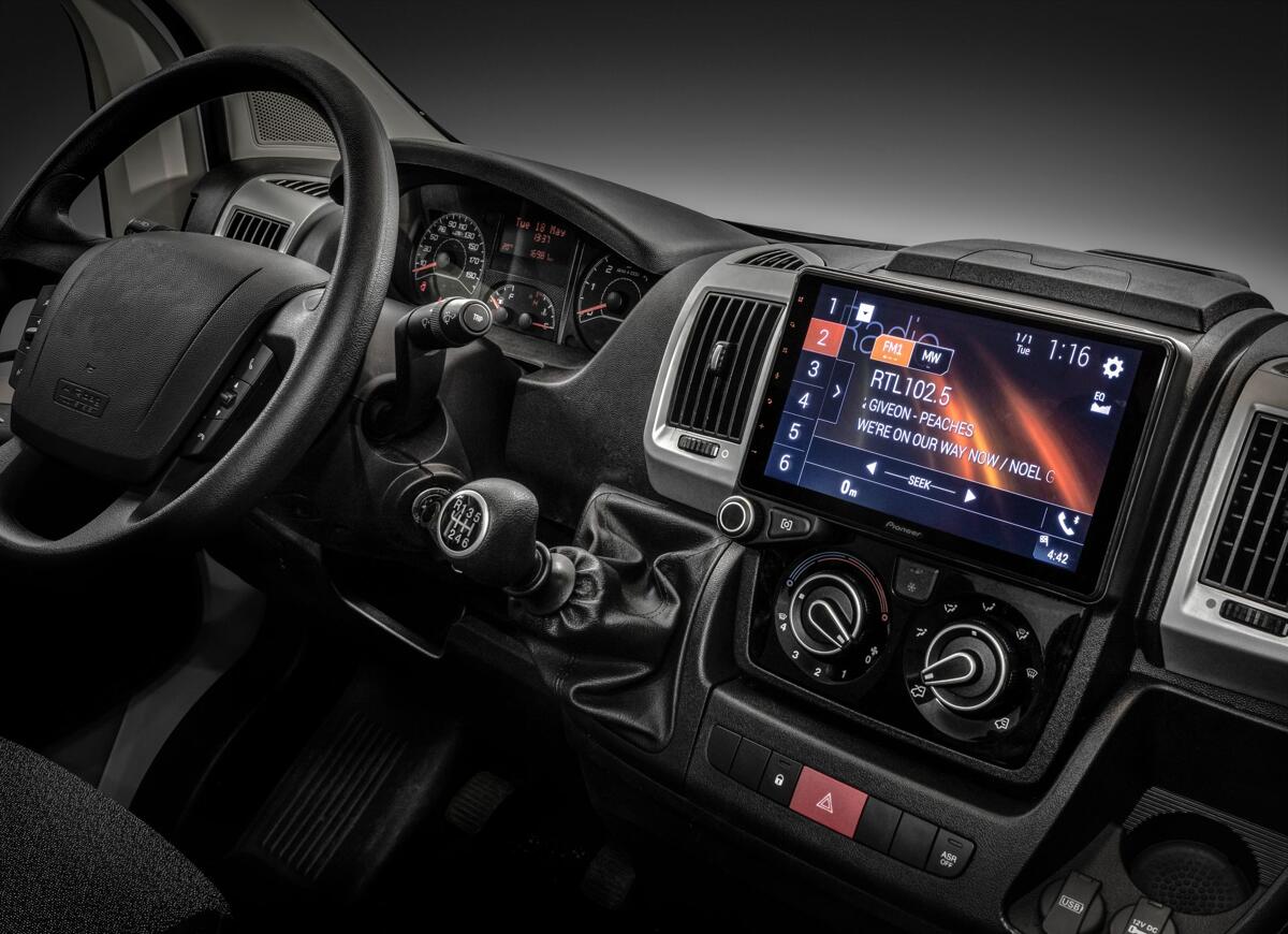Pioneer AVIC-Z1000DU7-LFH3 Navigationsgerät für FIAT Ducato 7 Typ 250/ ...